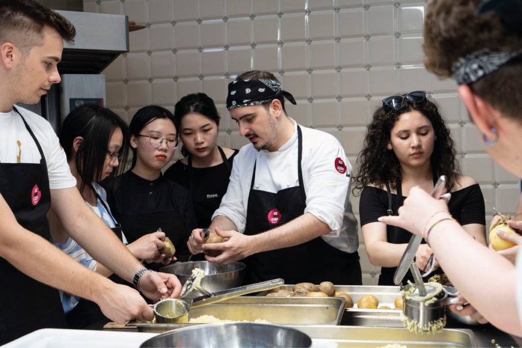 Organizzazione Cooking Team Building Milano e Bologna - Food Genius Academy